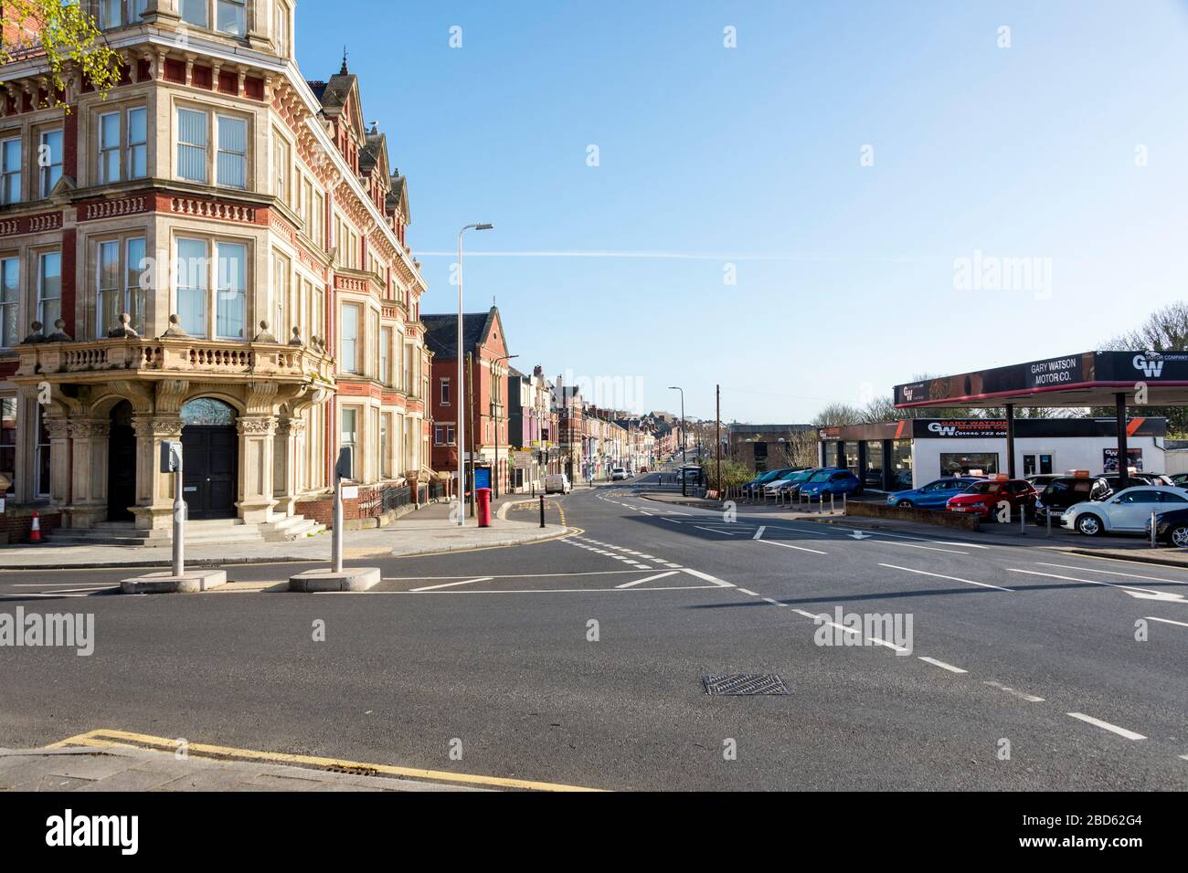 Broad road hi-res stock photography and images - Alamy
