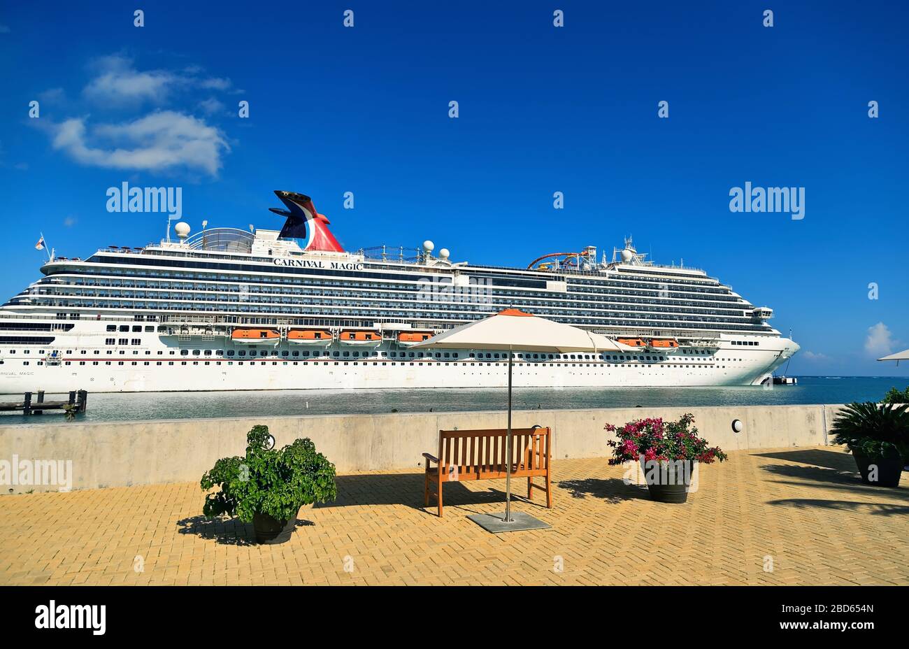 Cruise Ship in port Stock Photo - Alamy