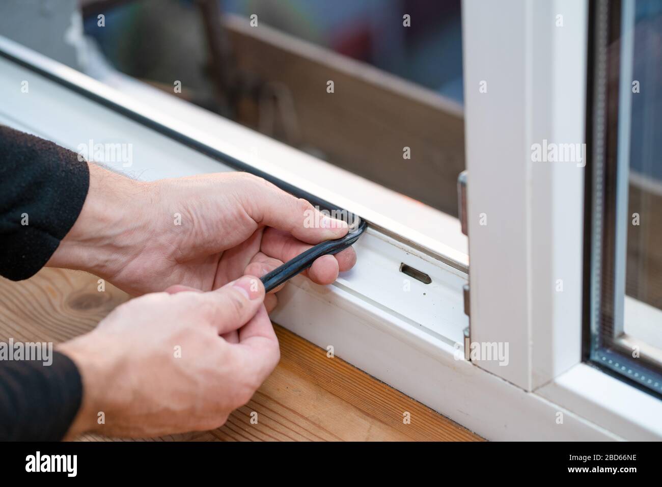 Professional master at repair and installation of windows, changes ...