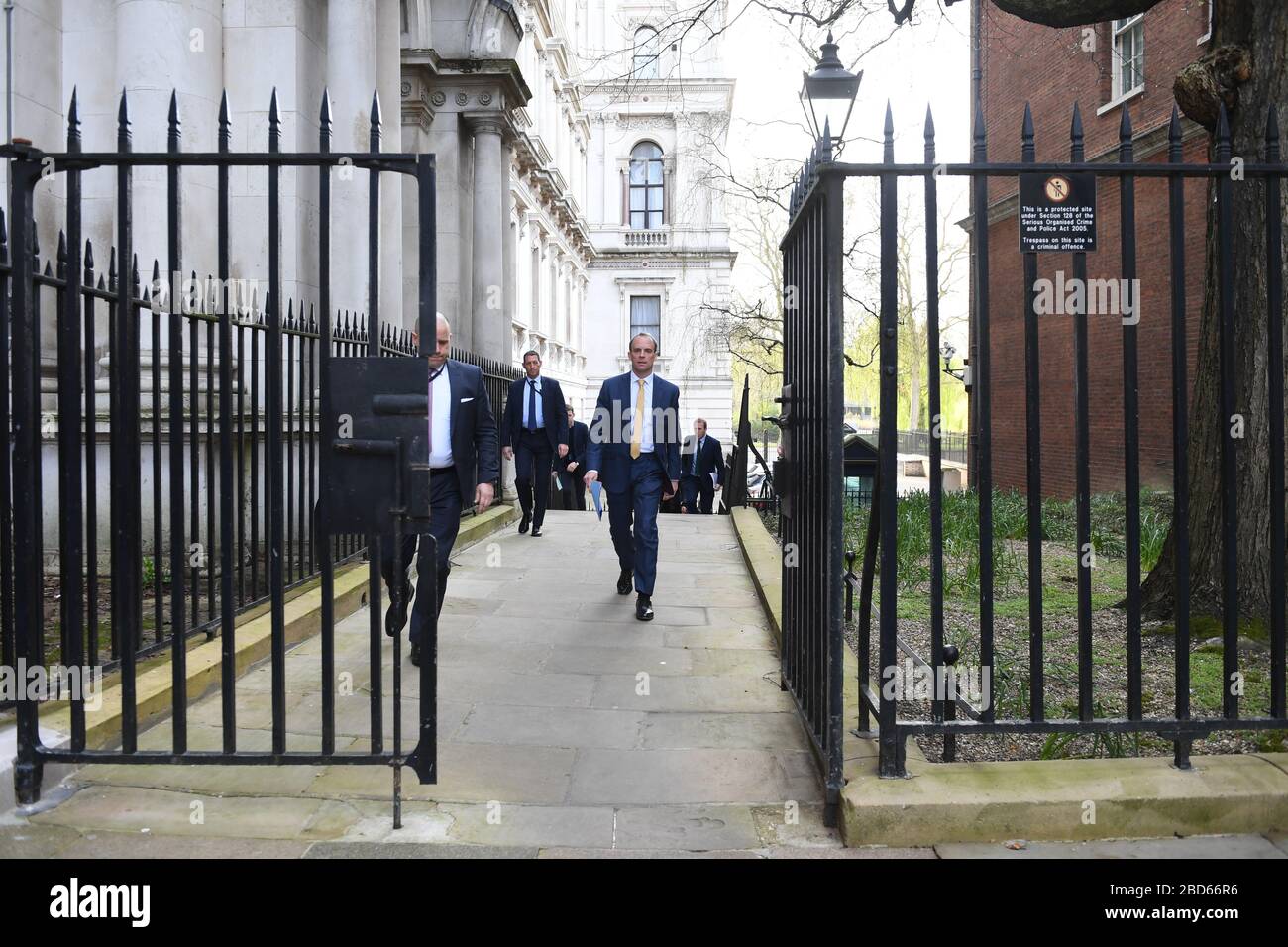Media briefing 10 downing street hi-res stock photography and images ...