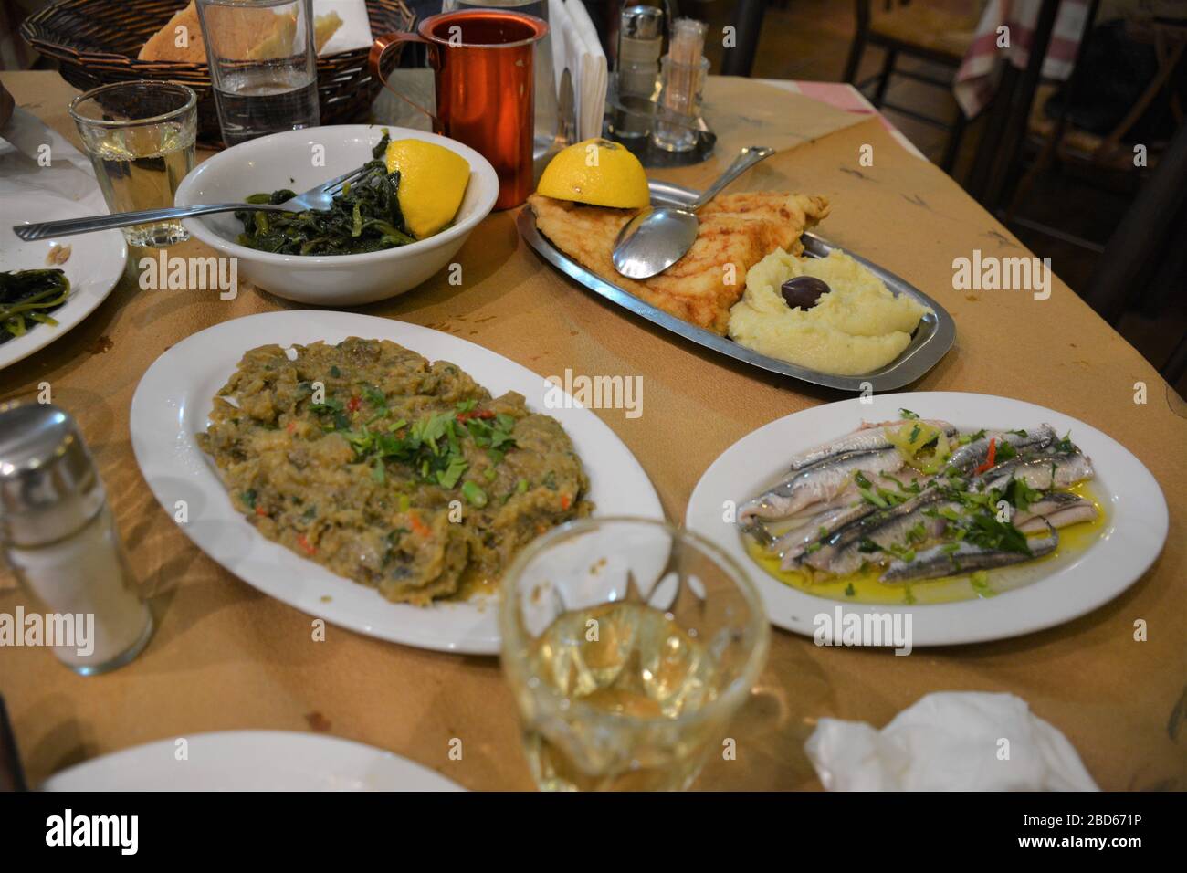 To triantafilo tis nostimias hi-res stock photography and images - Alamy