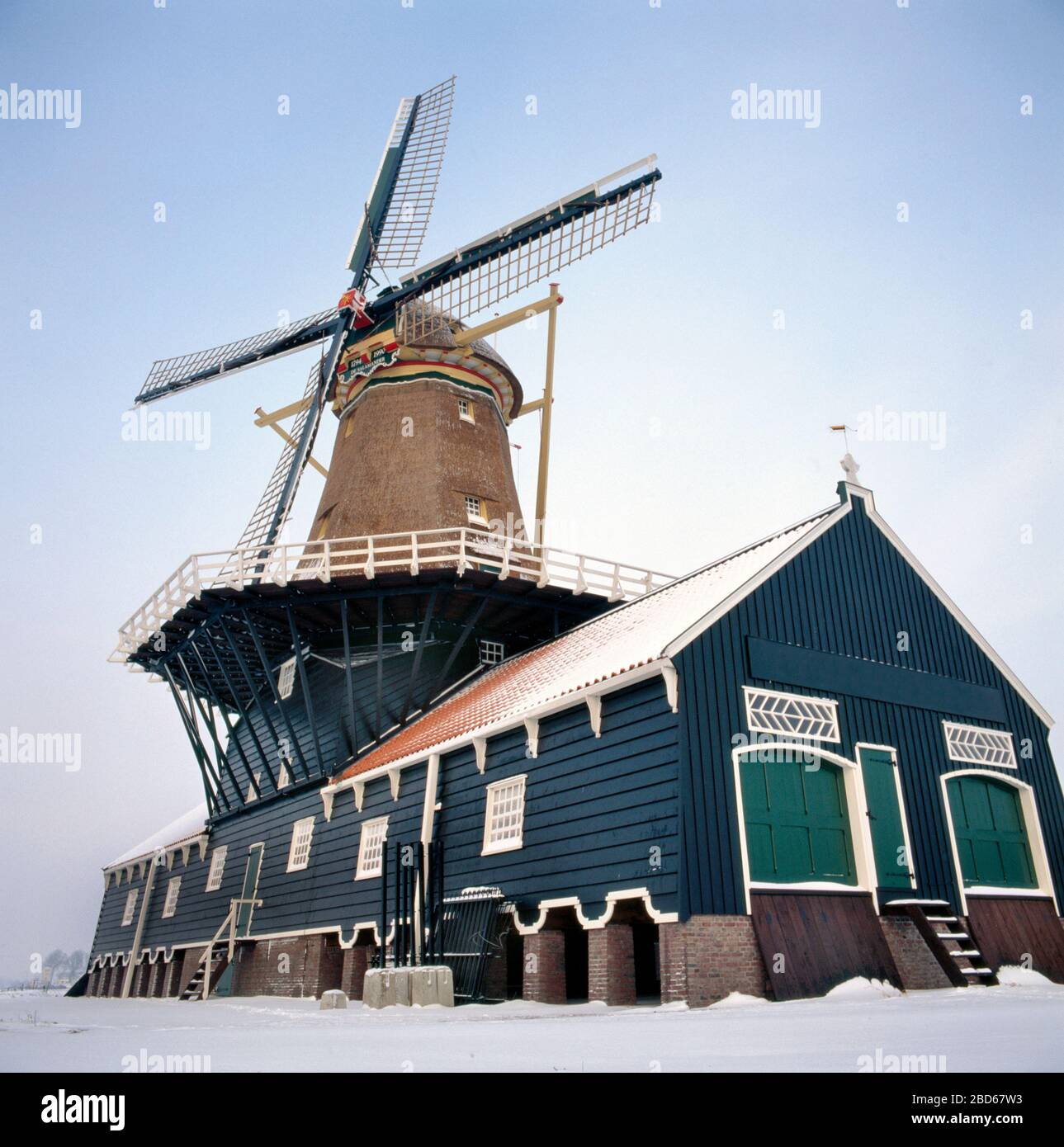 Wind powered sawmill hi-res stock photography and images - Alamy