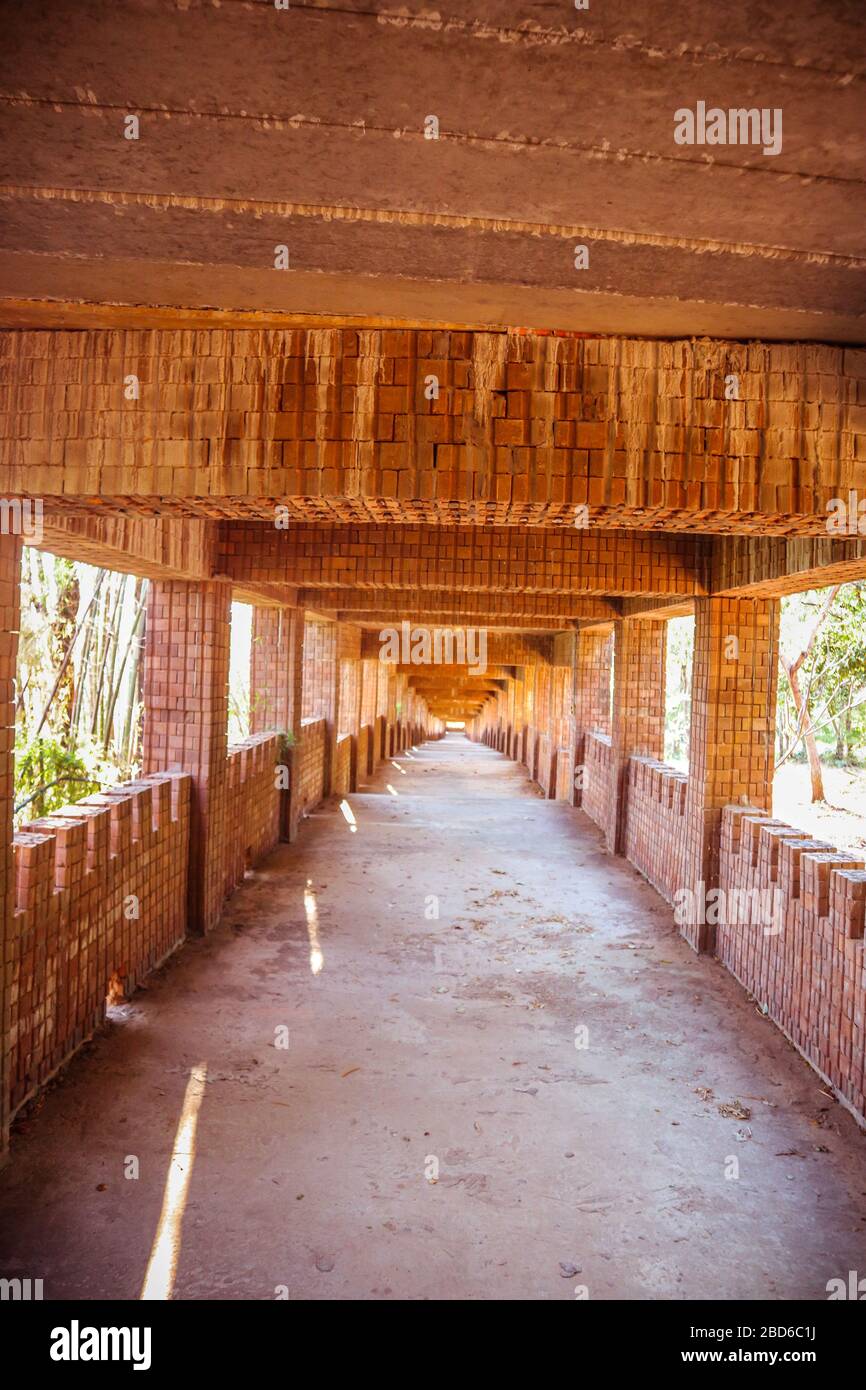 unfinished building construction Stock Photo - Alamy