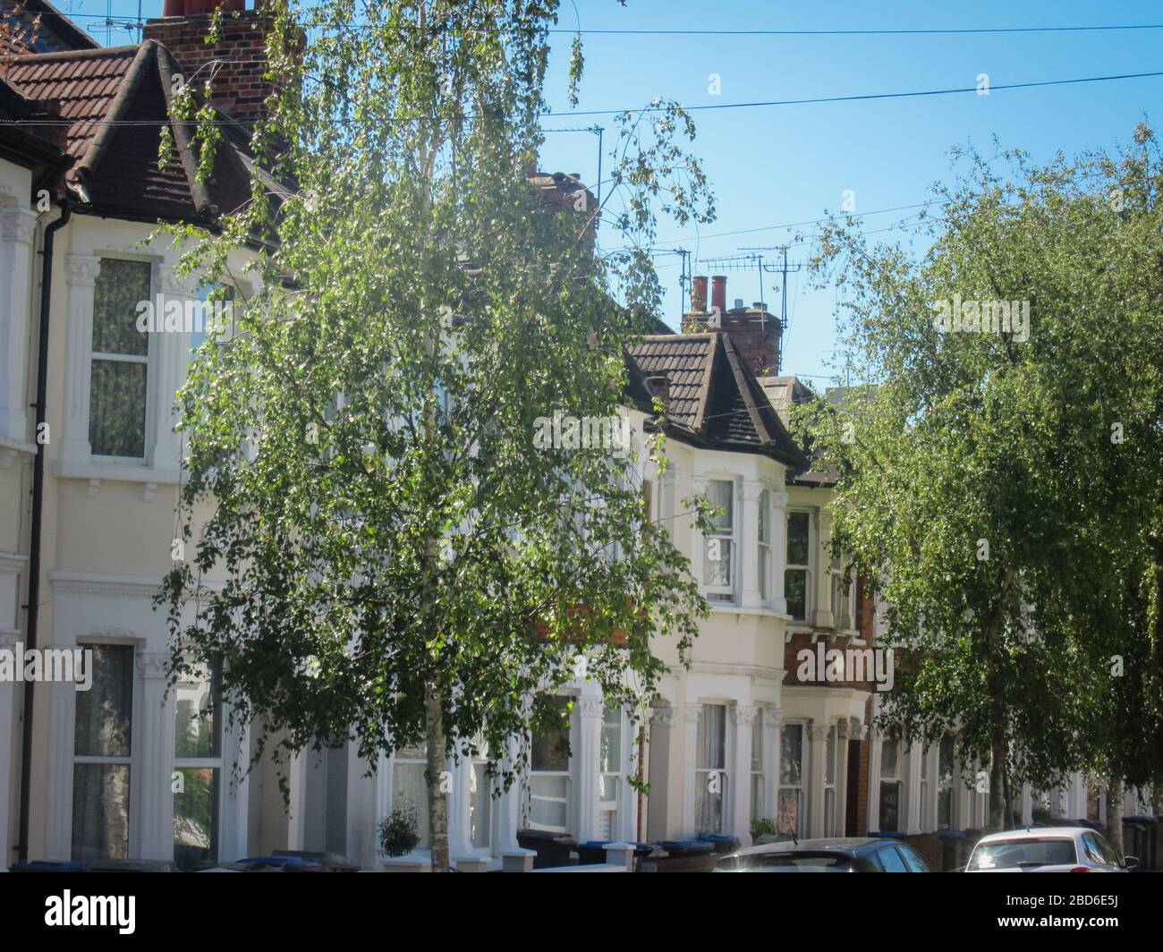 Typical street of British terrace houses -London Stock Photo - Alamy