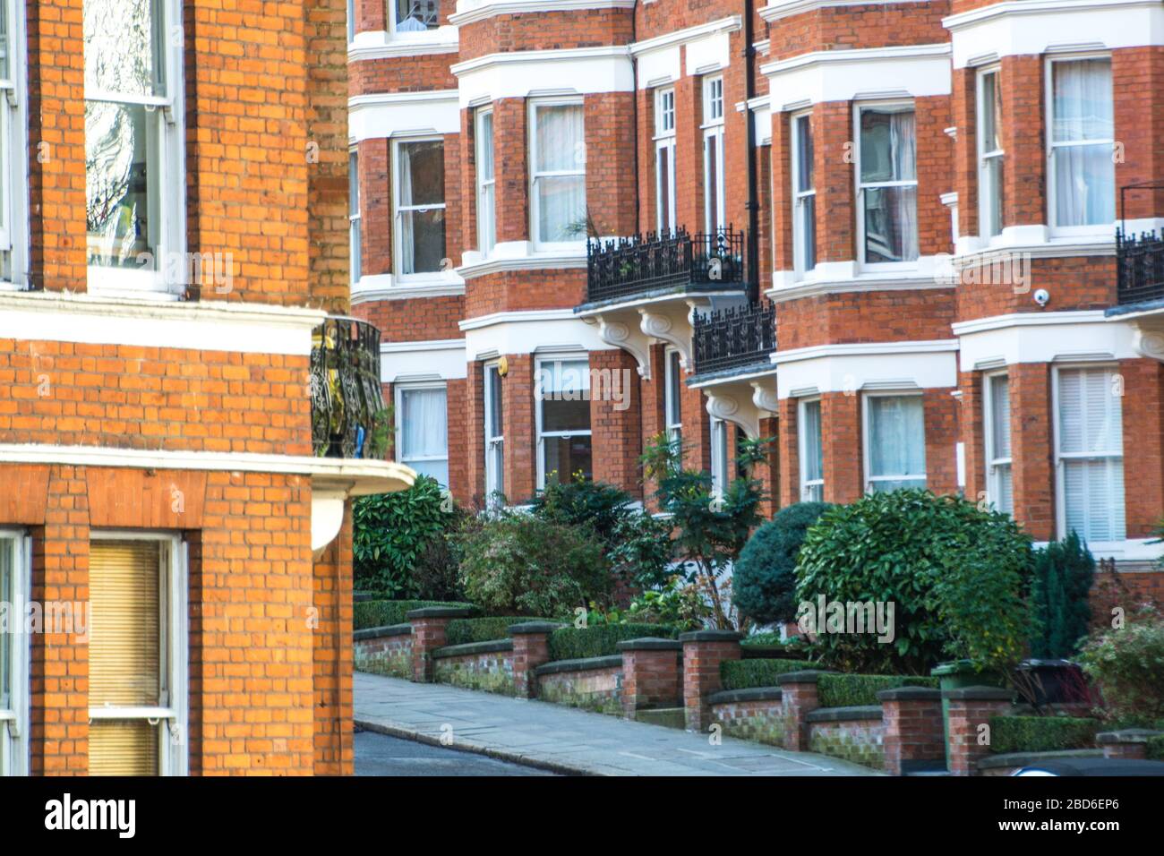 Street of typical terraced houses - London UK Stock Photo - Alamy