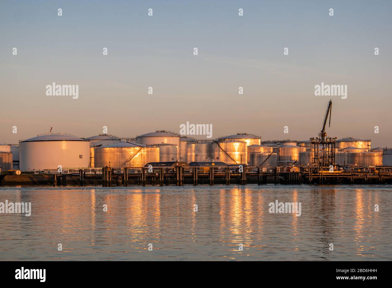 Oil terminal rotterdam hi-res stock photography and images - Alamy