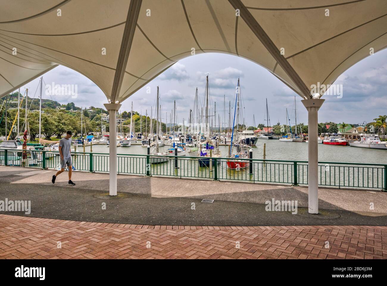 Canopy Bridge, boats at Town Basin marina at Hatea River in Whangarei ...