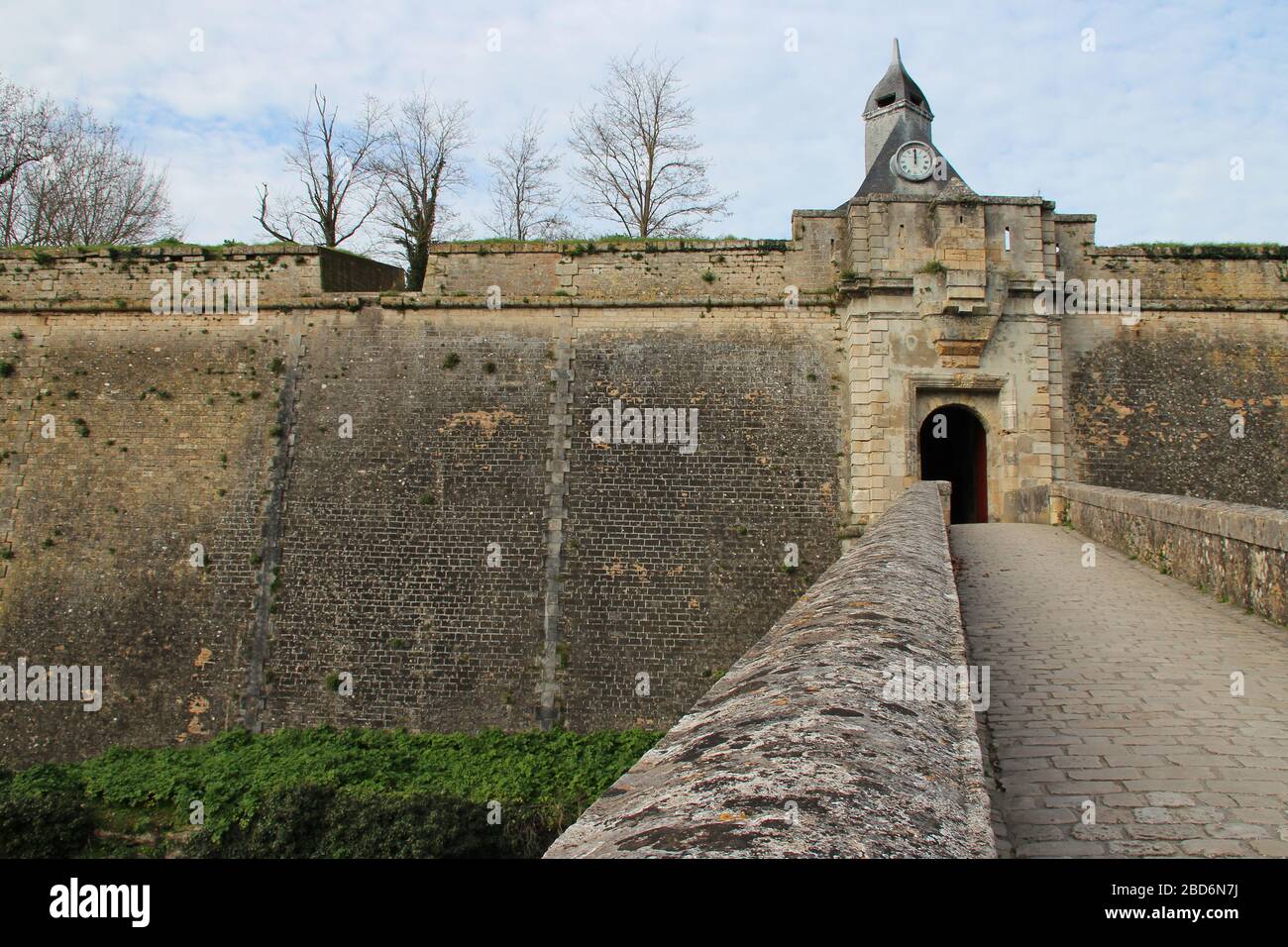 Blaye france hi-res stock photography and images - Alamy