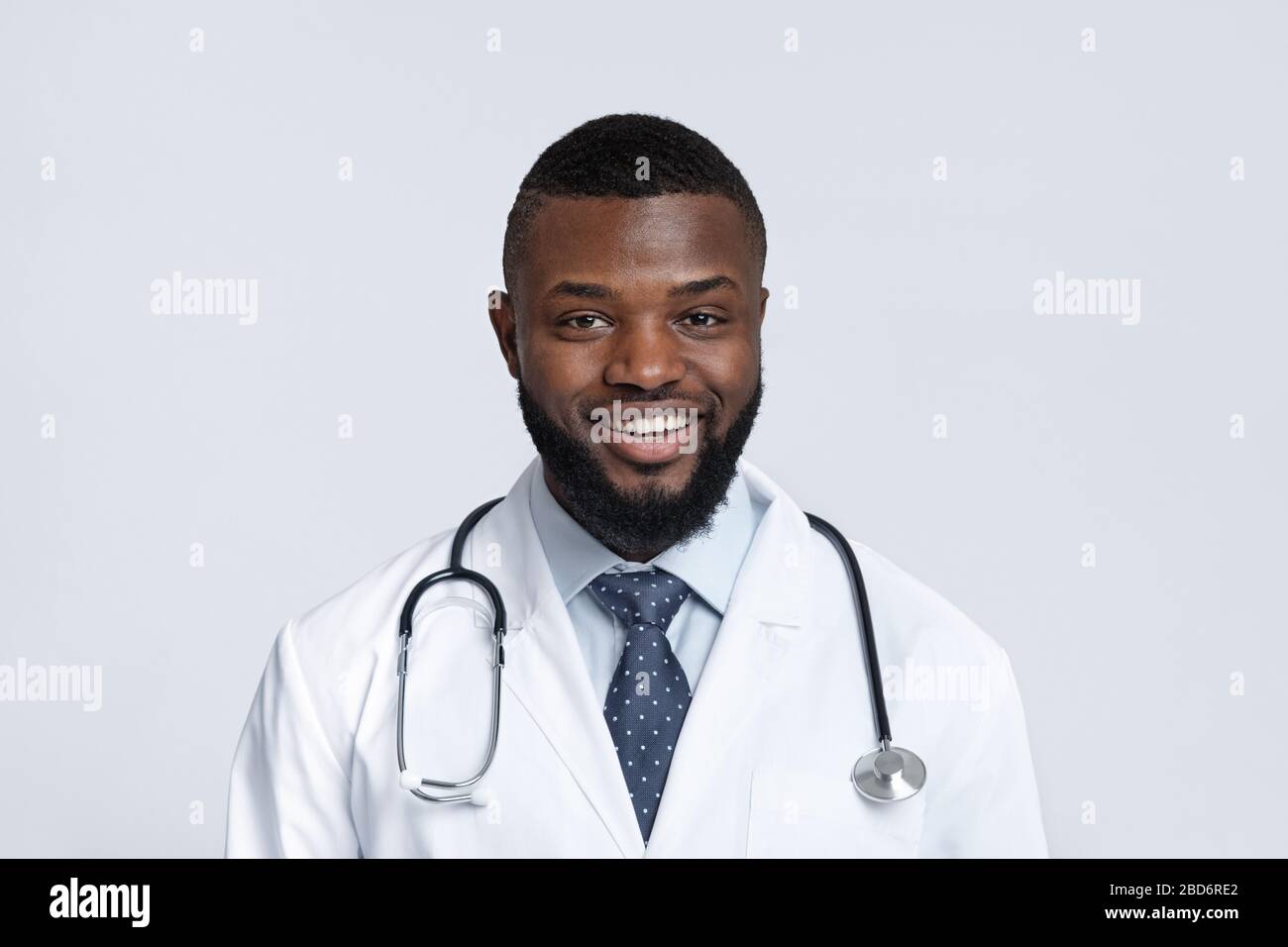 Portrait cheerful african therapist hi-res stock photography and images ...