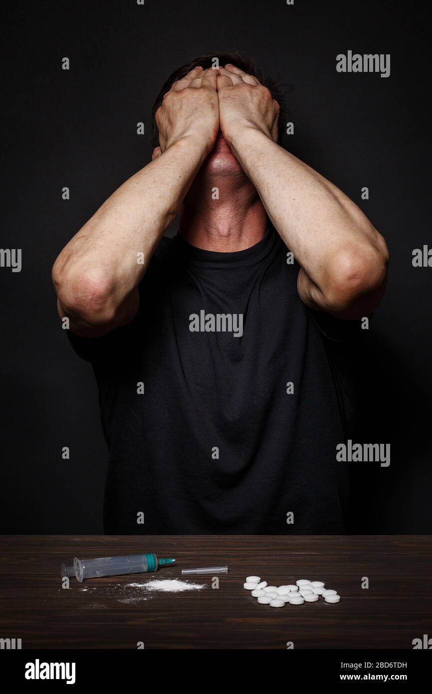 Person in despair hi-res stock photography and images - Alamy