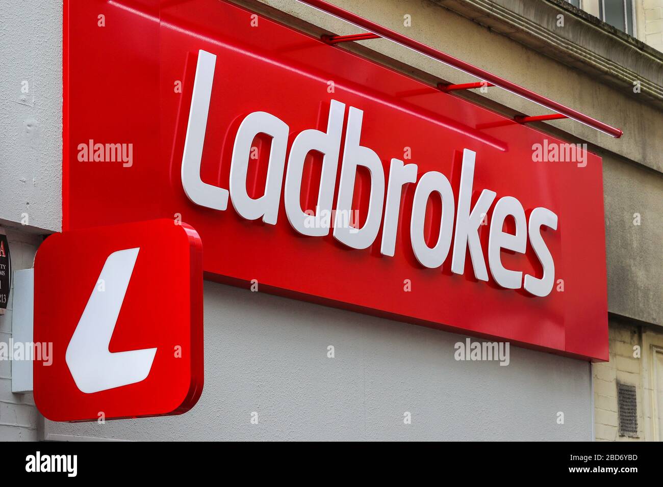 Ladbrokes logo hi-res stock photography and images - Alamy