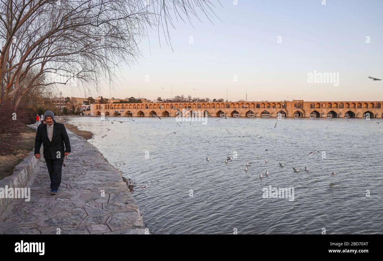33 Arch Bridge High Resolution Stock Photography and Images - Alamy