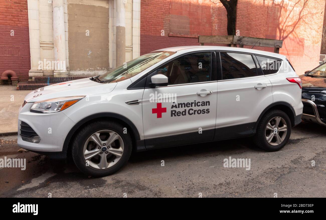 American red cross hi-res stock photography and images - Alamy