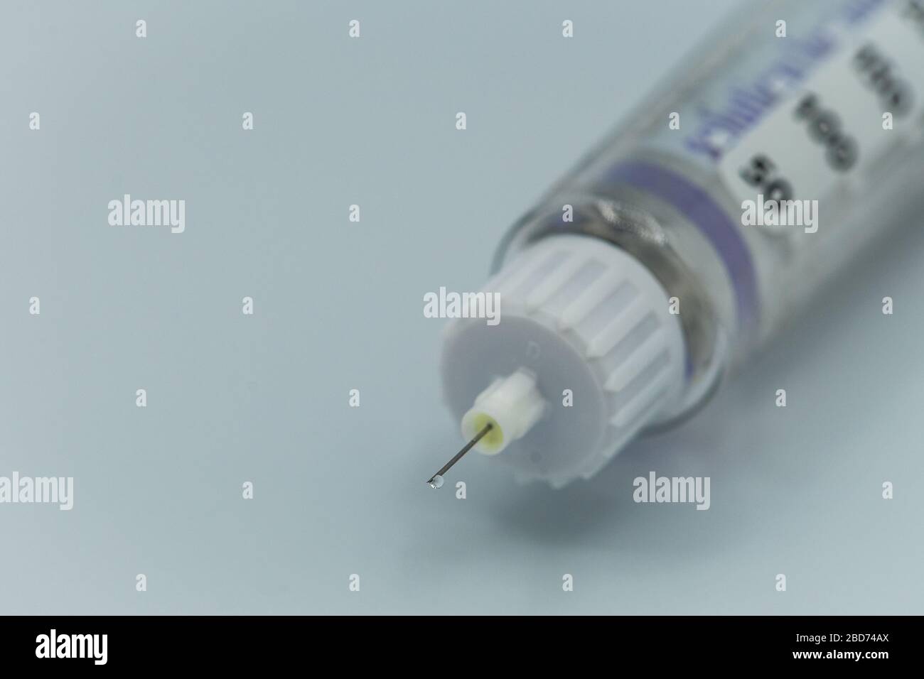 Insulin injection hi-res stock photography and images - Alamy