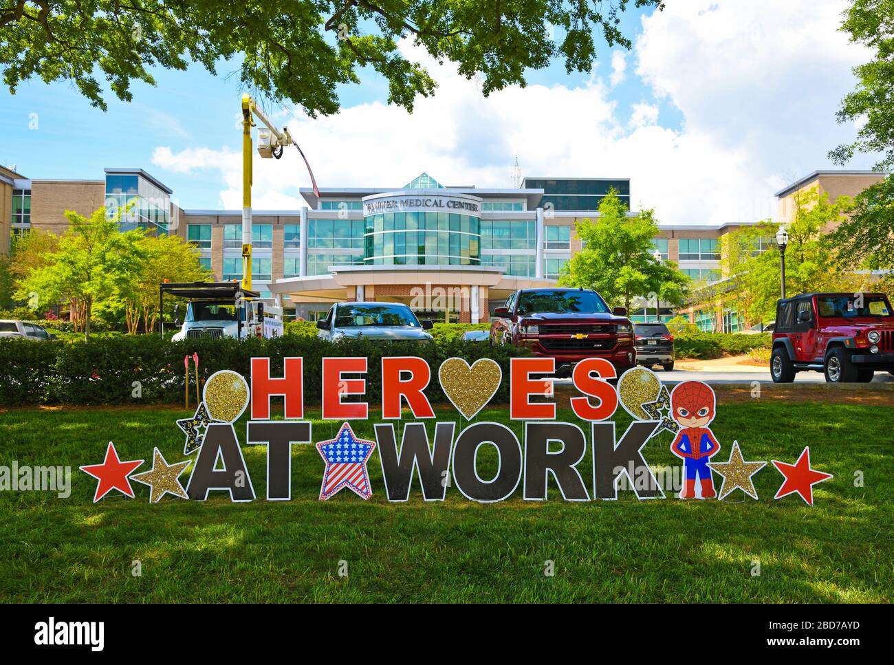 Healthcare heroes sign hi-res stock photography and images - Alamy