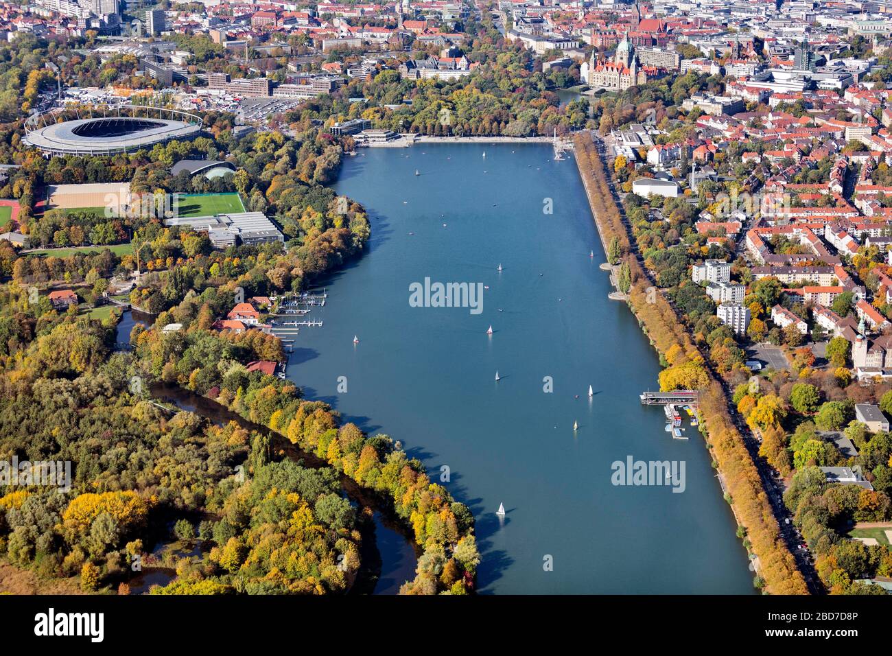 Maschsee, northern part, inner-city recreation area, view of Maschpark ...