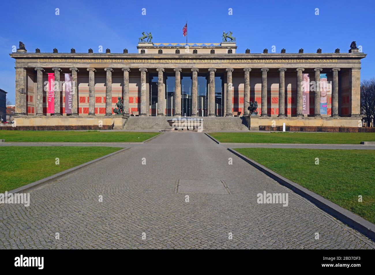 Am lustgarten hi-res stock photography and images - Alamy