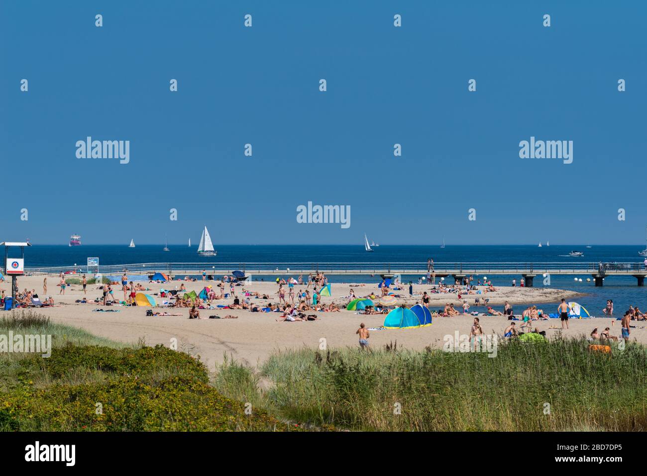 Many bathers at Falkensteiner Strand, Kieler Foerde, Kiel, Schleswig ...