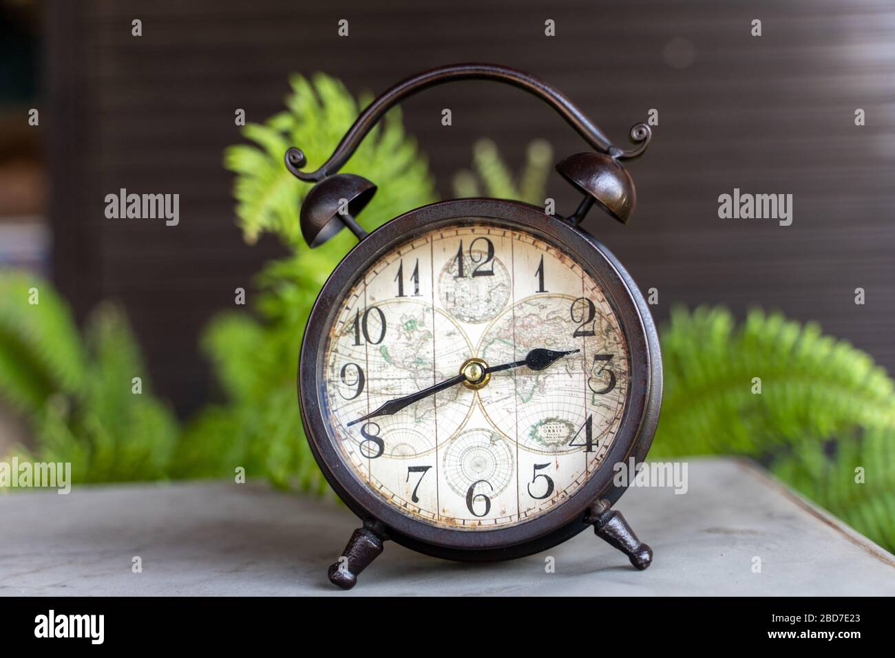 Realistic clock hi-res stock photography and images - Alamy