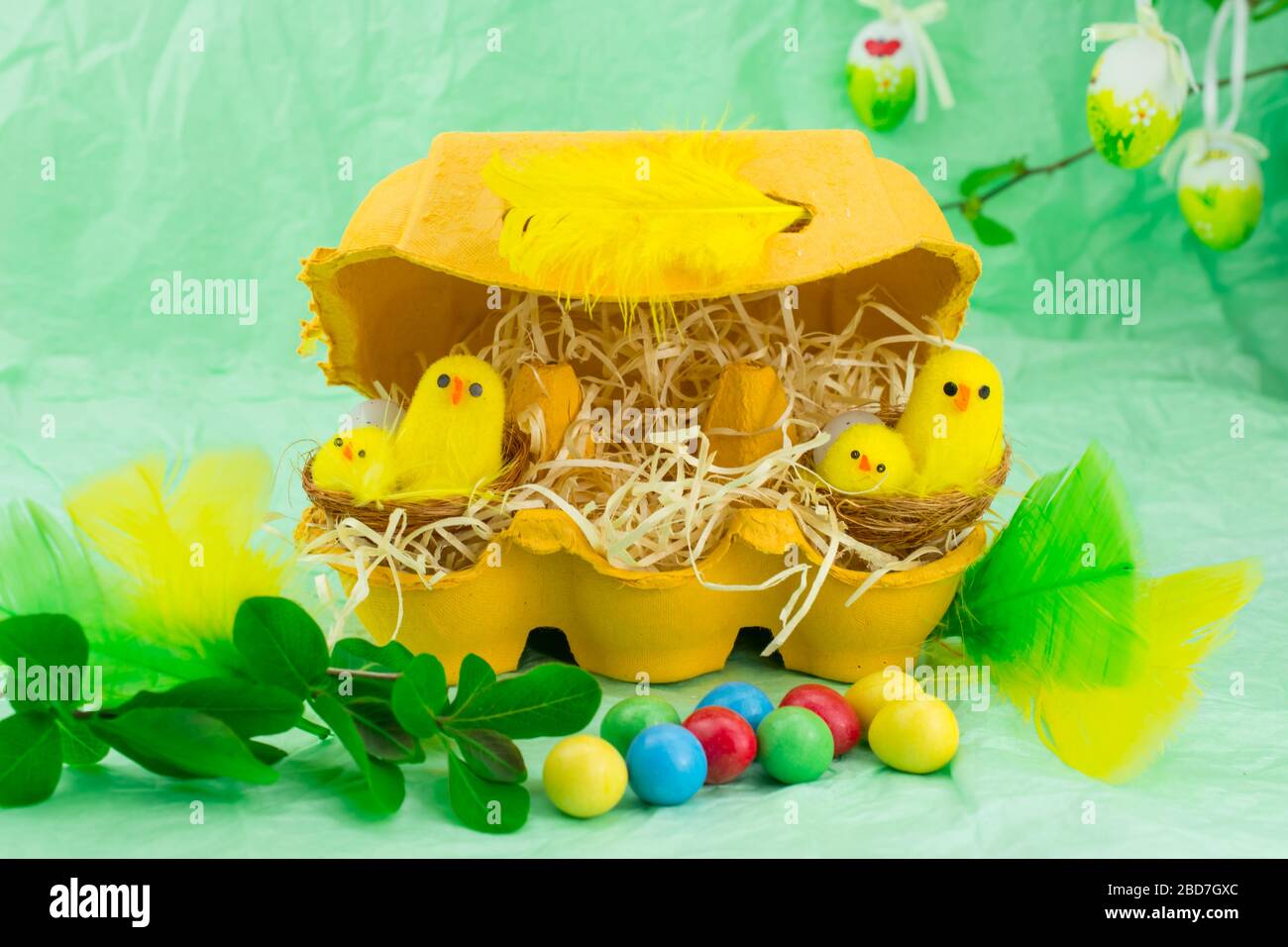 Funny easter chick hi-res stock photography and images - Alamy