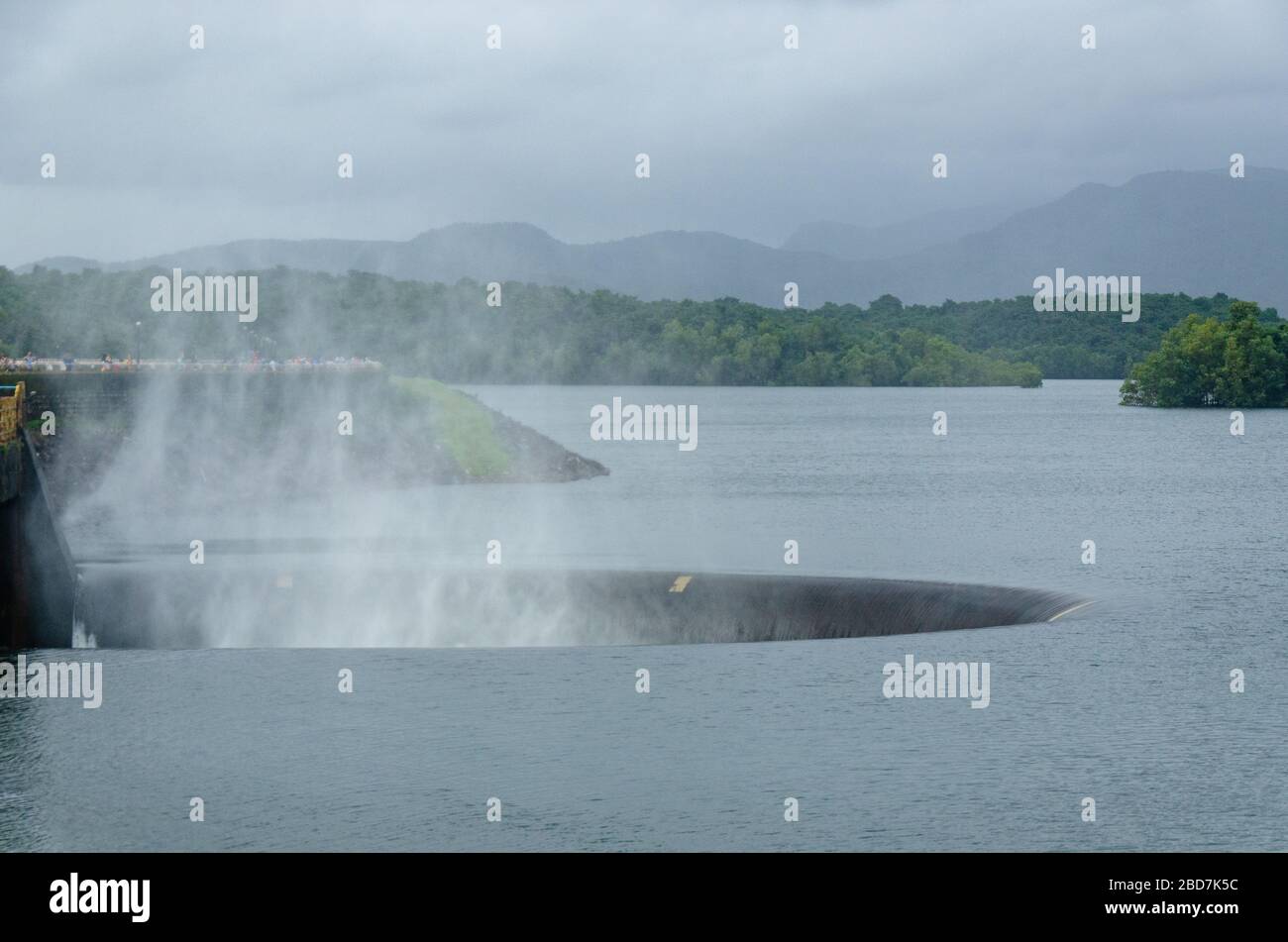 Salaulim dam hi-res stock photography and images - Alamy