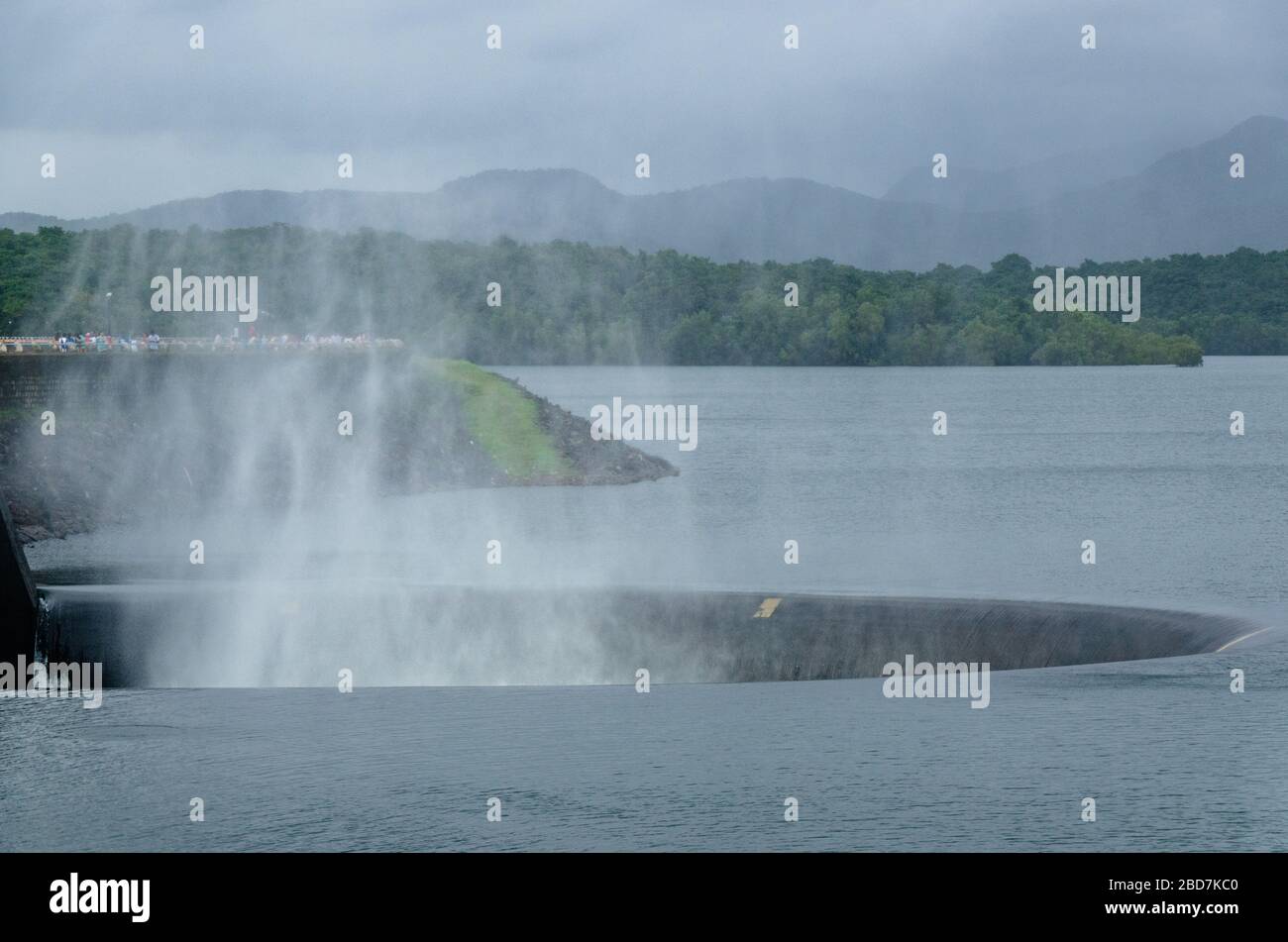 Morning glory spillway hi-res stock photography and images - Alamy