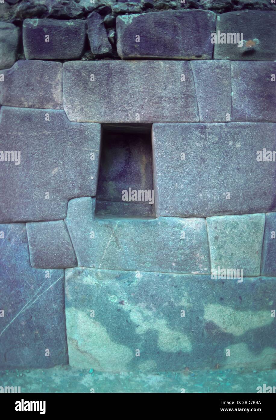 CUSCO, PERU - Inca stone work, Sacred Valley of Peru Stock Photo - Alamy