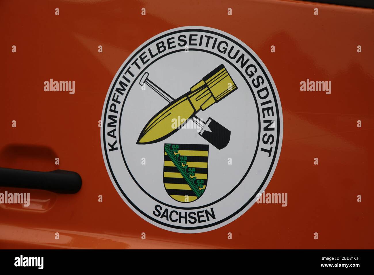 Kampfmittelbeseitigungsdienst Sachsen (KMBD) Polizei KMBD Stock Photo ...