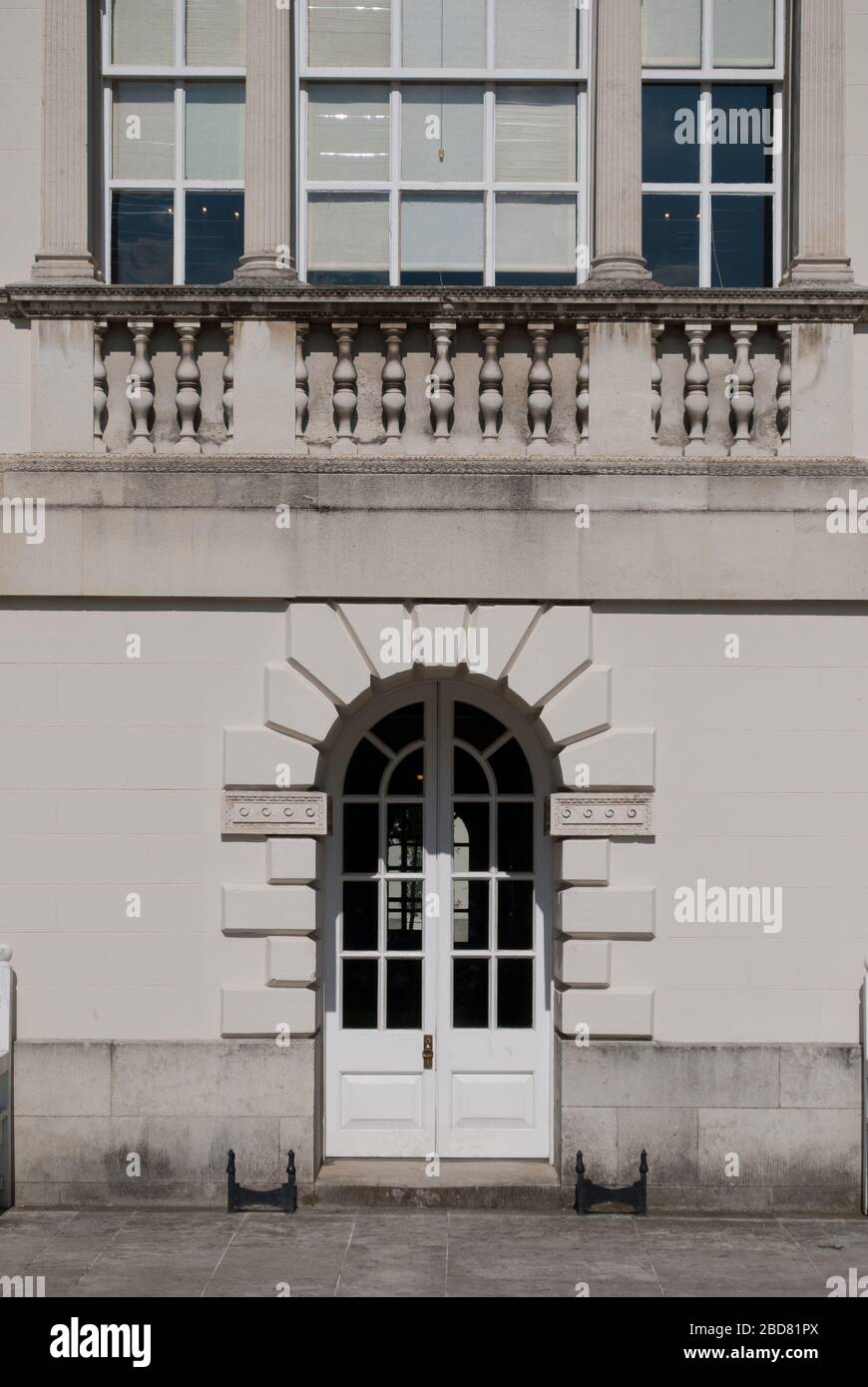 Classical Palladian Architecture Chiswick House & Gardens, Burlington ...