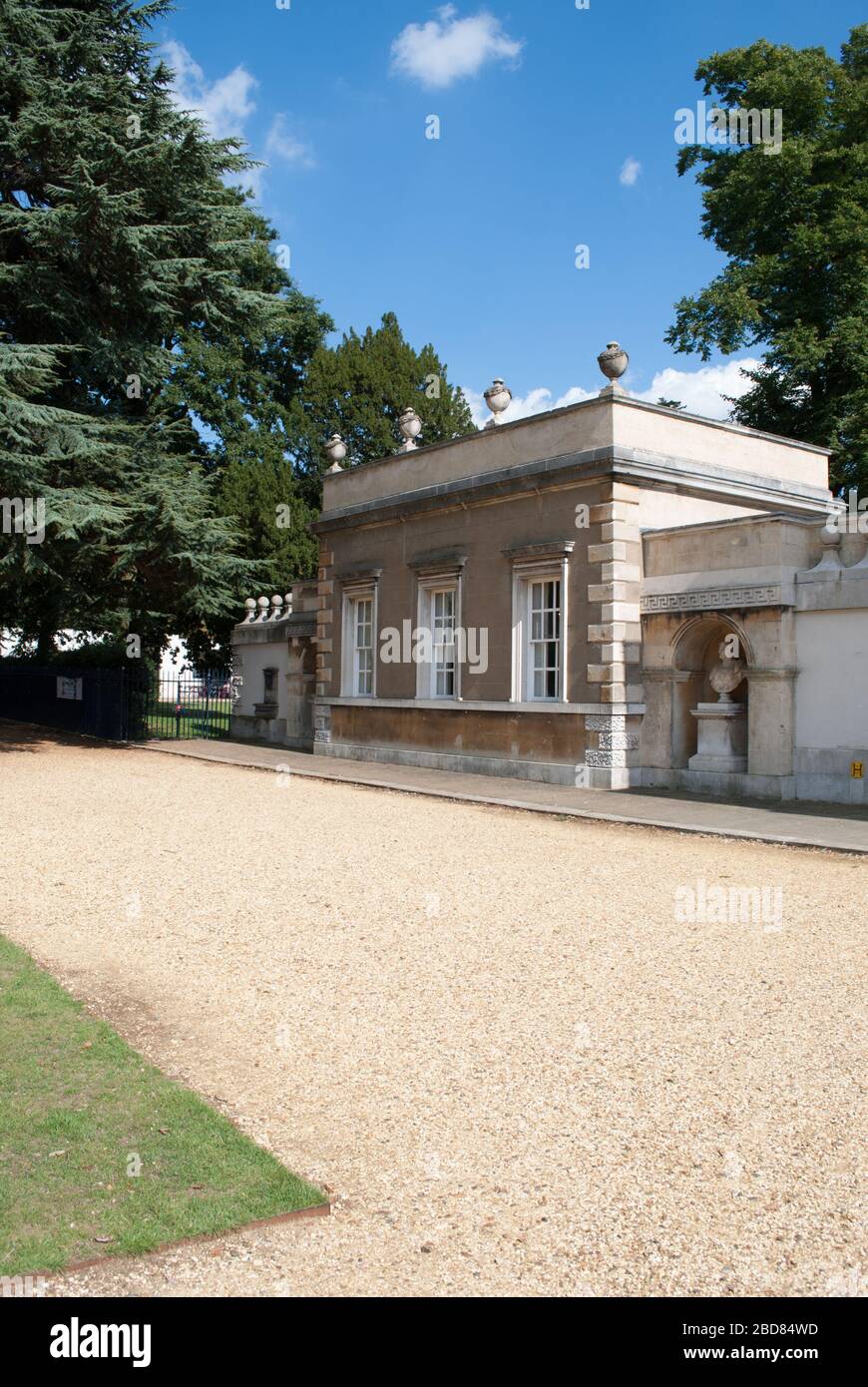 Classical Palladian Architecture Chiswick House & Gardens, Burlington ...
