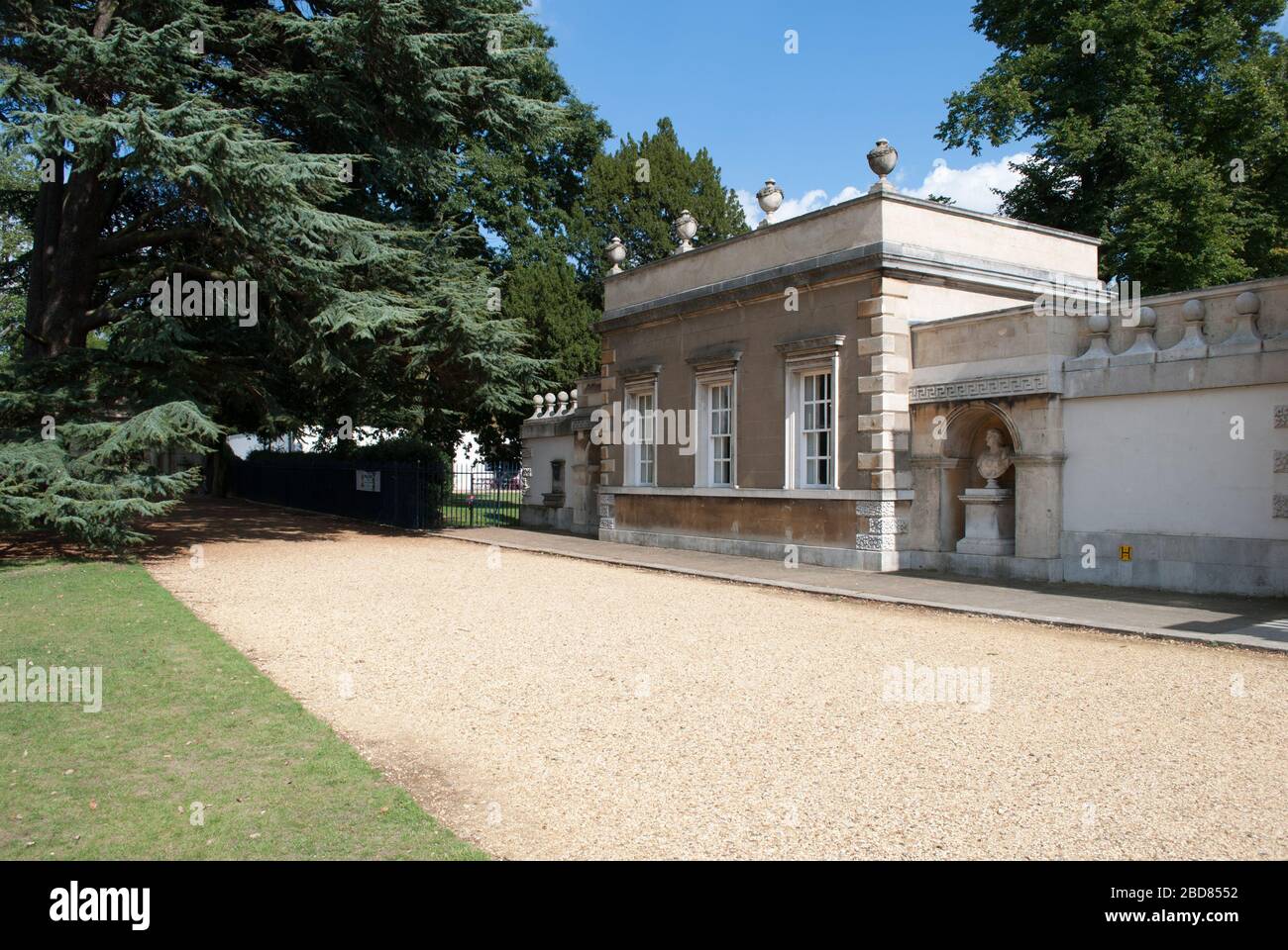 Classical Palladian Architecture Chiswick House & Gardens, Burlington ...
