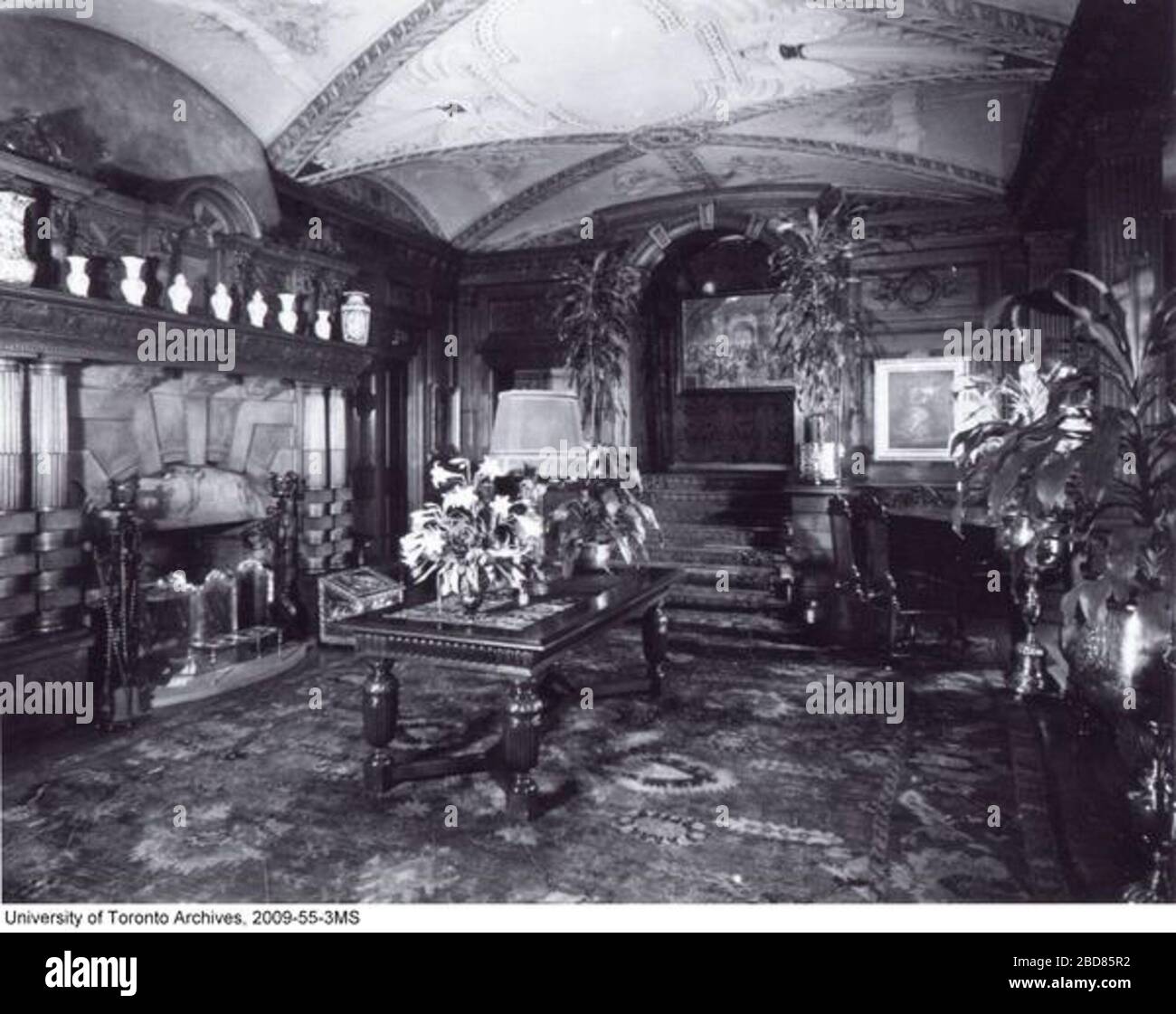 Queens crescent hi-res stock photography and images - Alamy