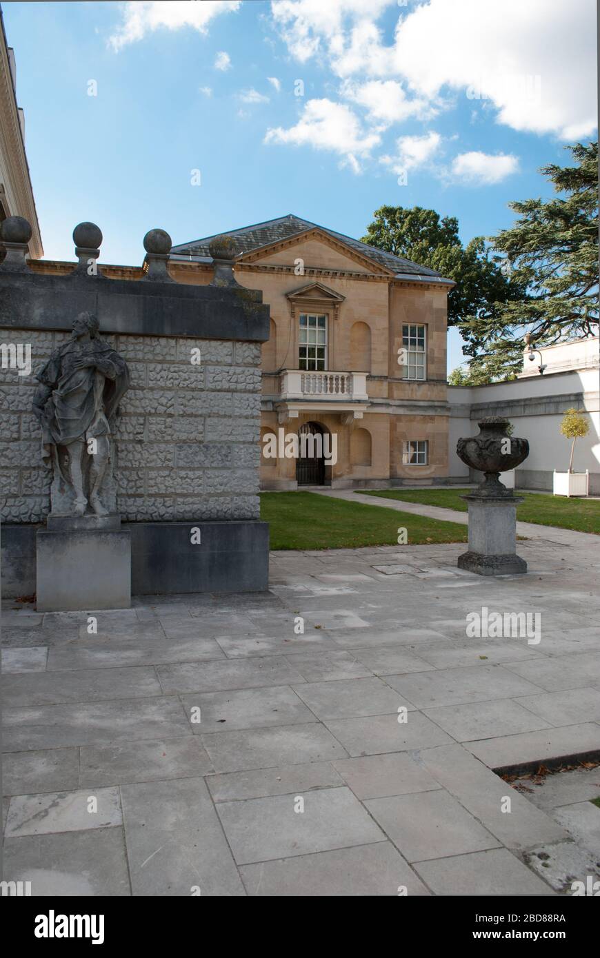 Classical Palladian Architecture Chiswick House & Gardens, Burlington ...