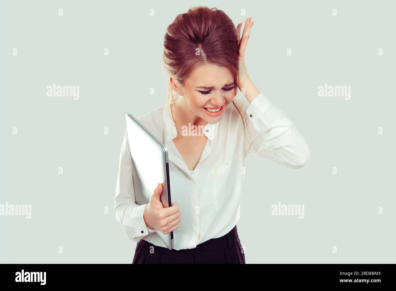 Side profile girl screaming hi-res stock photography and images - Alamy