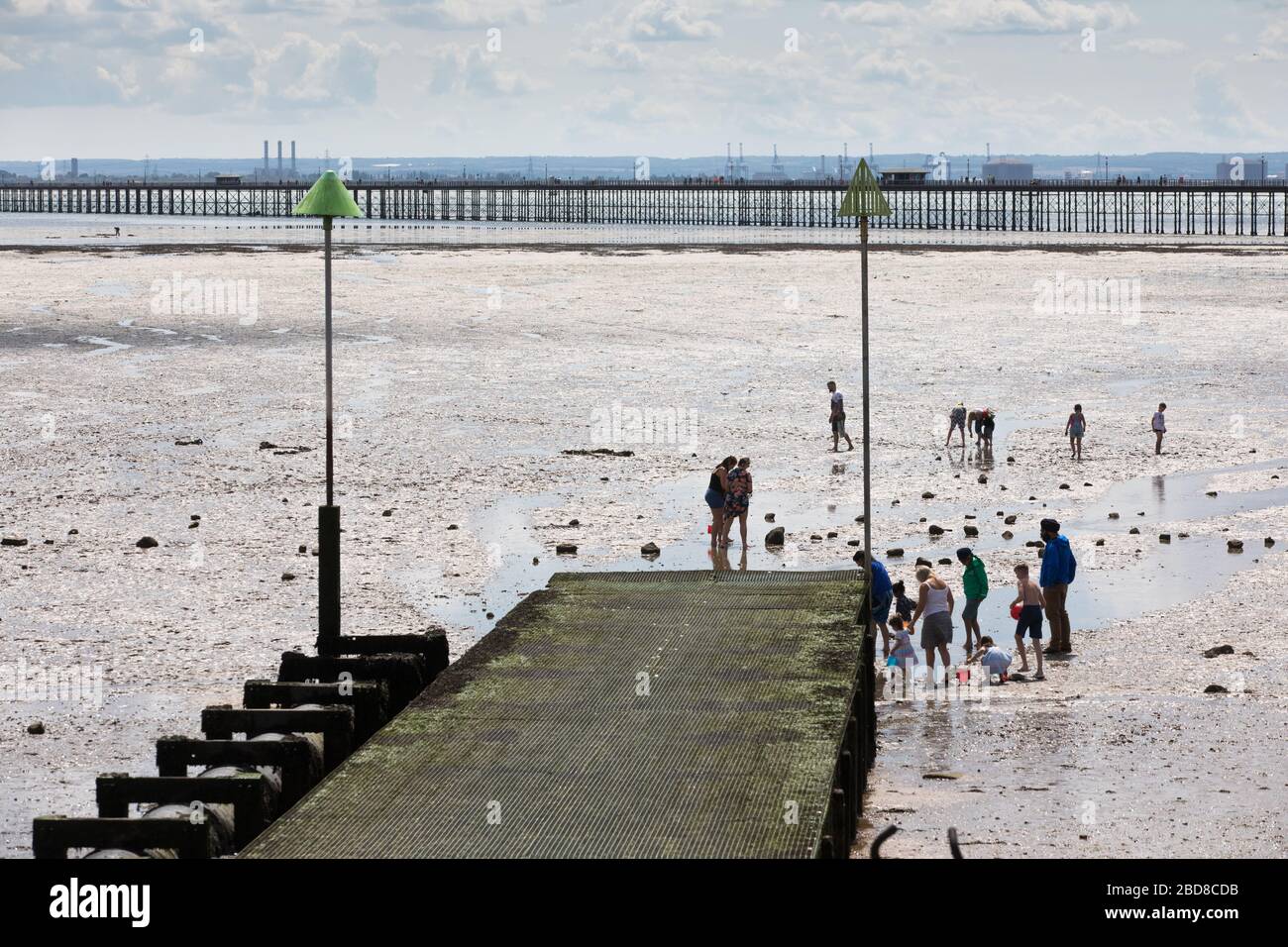 sandy beach and pier at Southend on sea Stock Photo - Alamy
