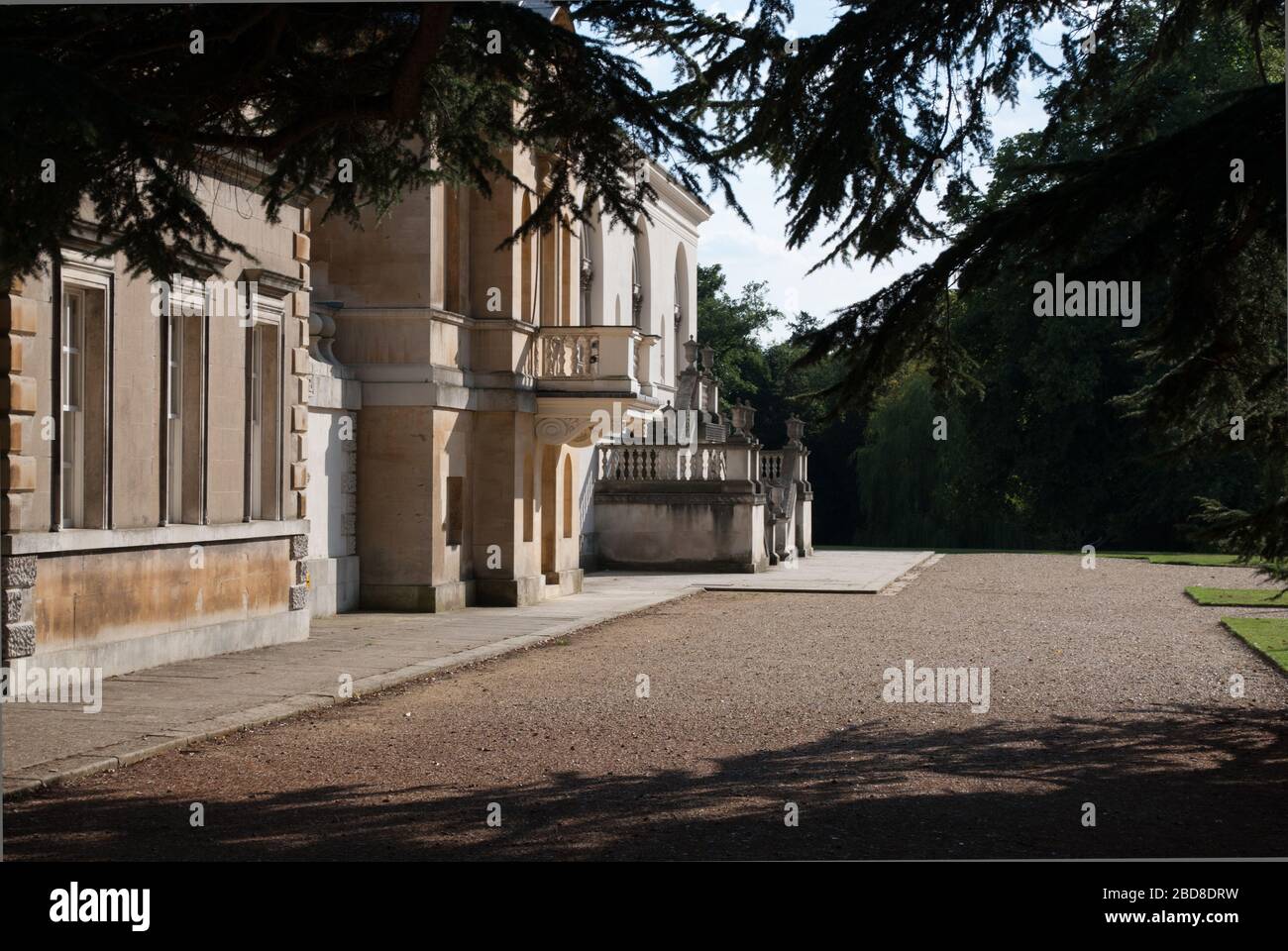 Classical Palladian Architecture Chiswick House & Gardens, Burlington ...