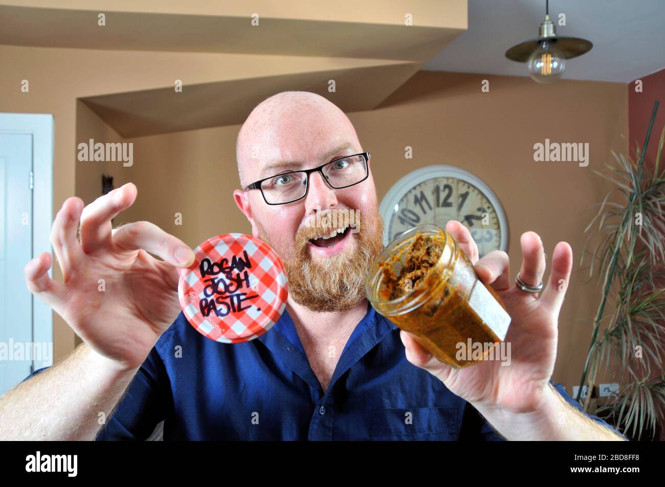 Indian curry chef man hi-res stock photography and images - Alamy