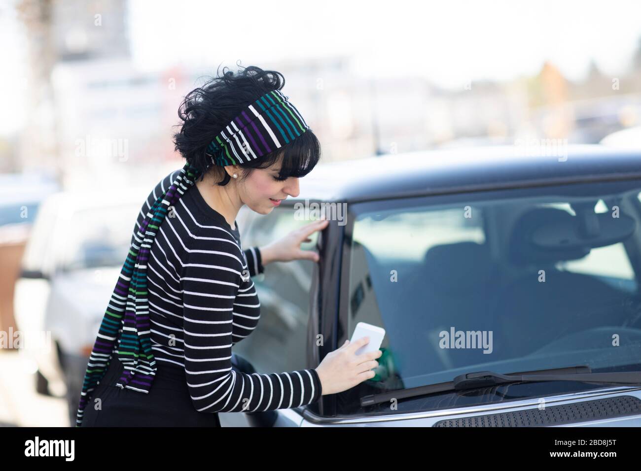 Resource sharing hi-res stock photography and images - Alamy