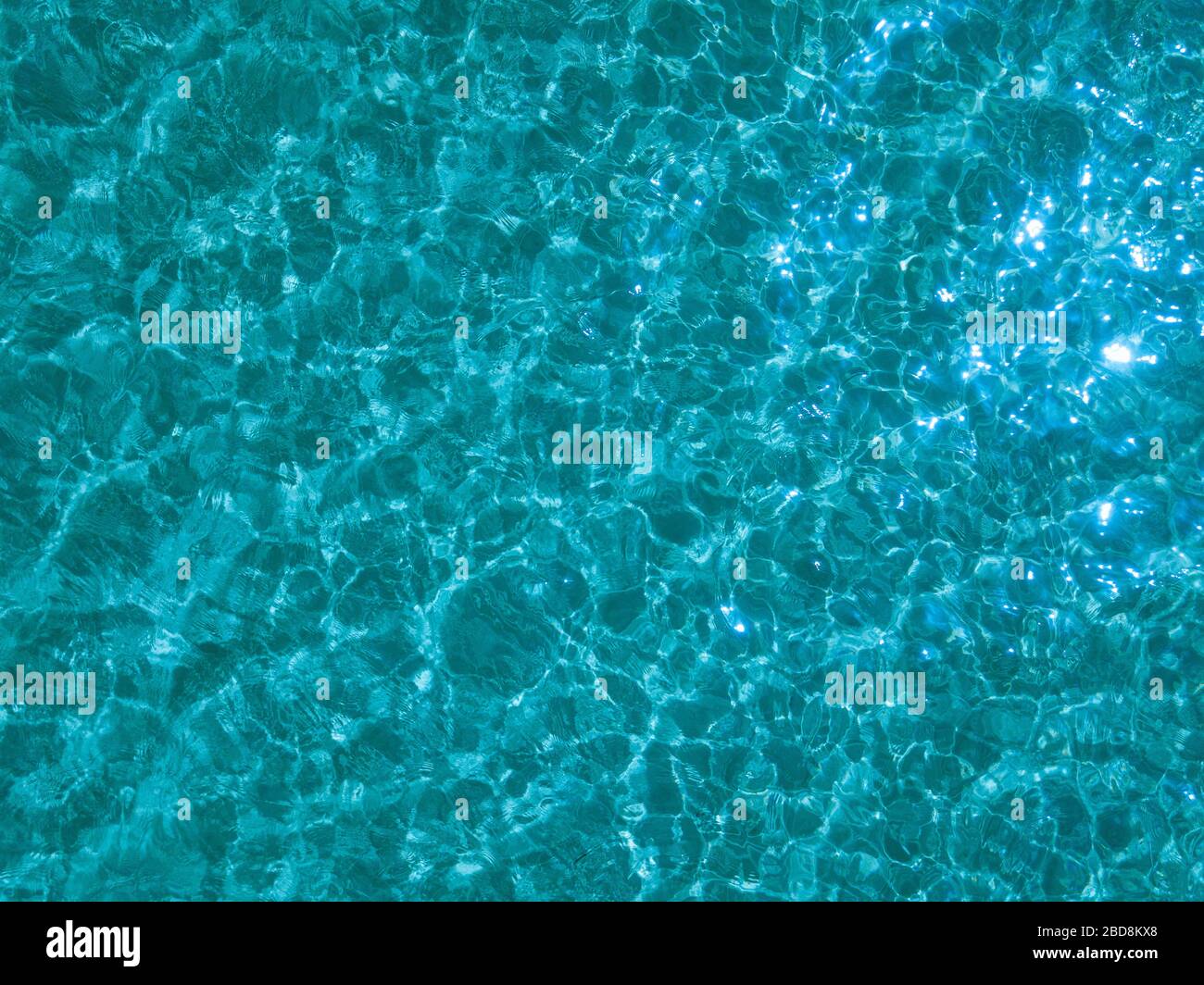 Emerald green sea water texture hi-res stock photography and images - Alamy