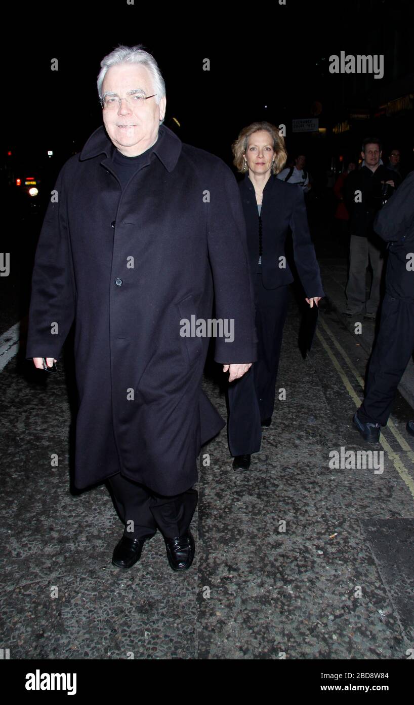 Bill kenwright and jenny seagrove hi-res stock photography and images ...