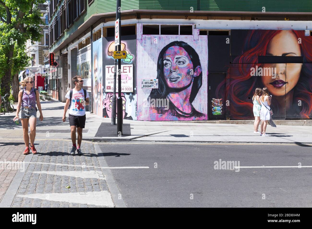 Chalk farm london wall hi-res stock photography and images - Alamy