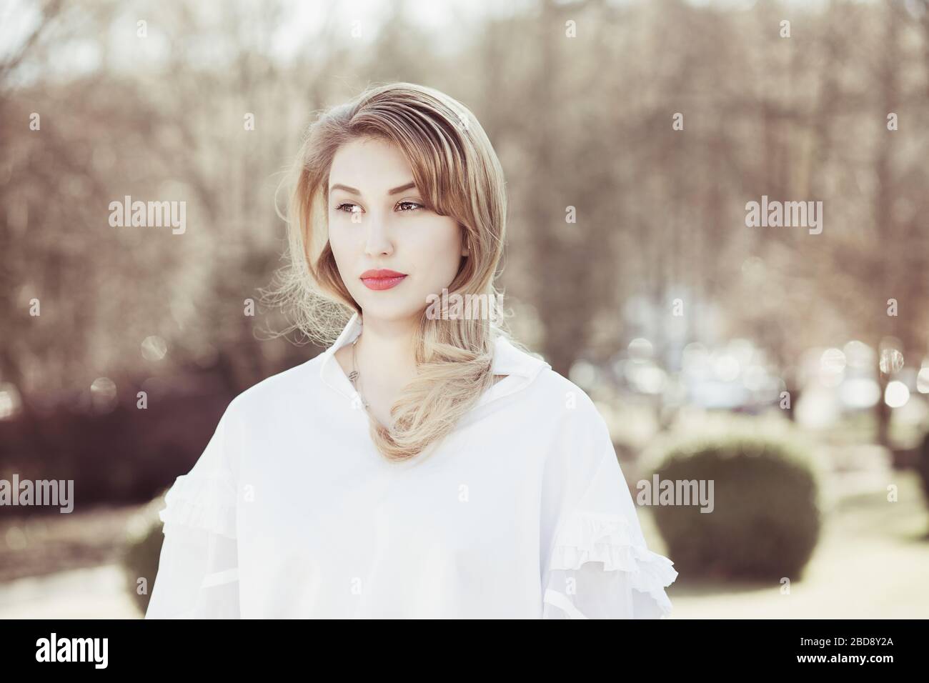 Side wards hi-res stock photography and images - Alamy