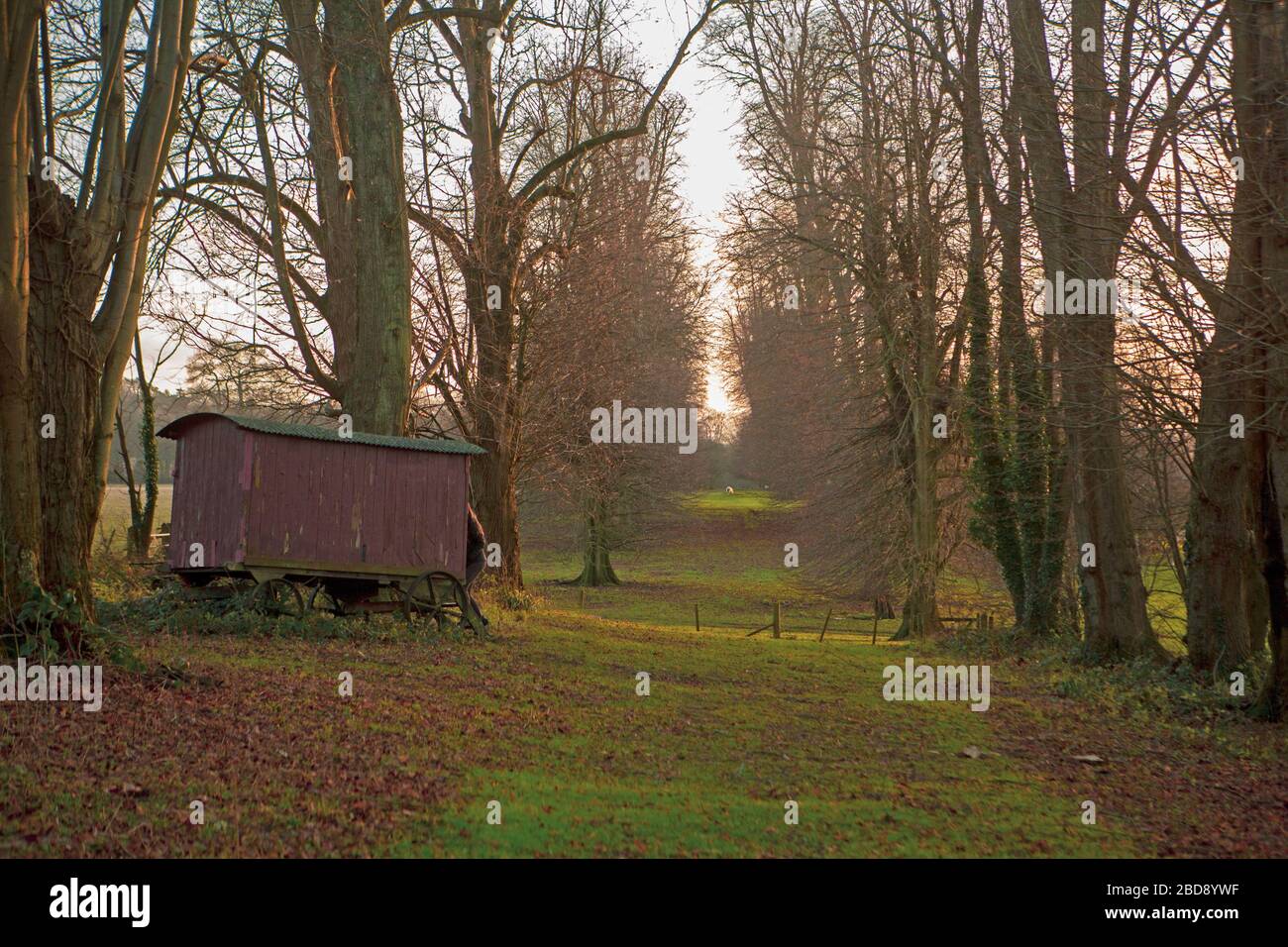 Old shepherds hut hi-res stock photography and images - Alamy