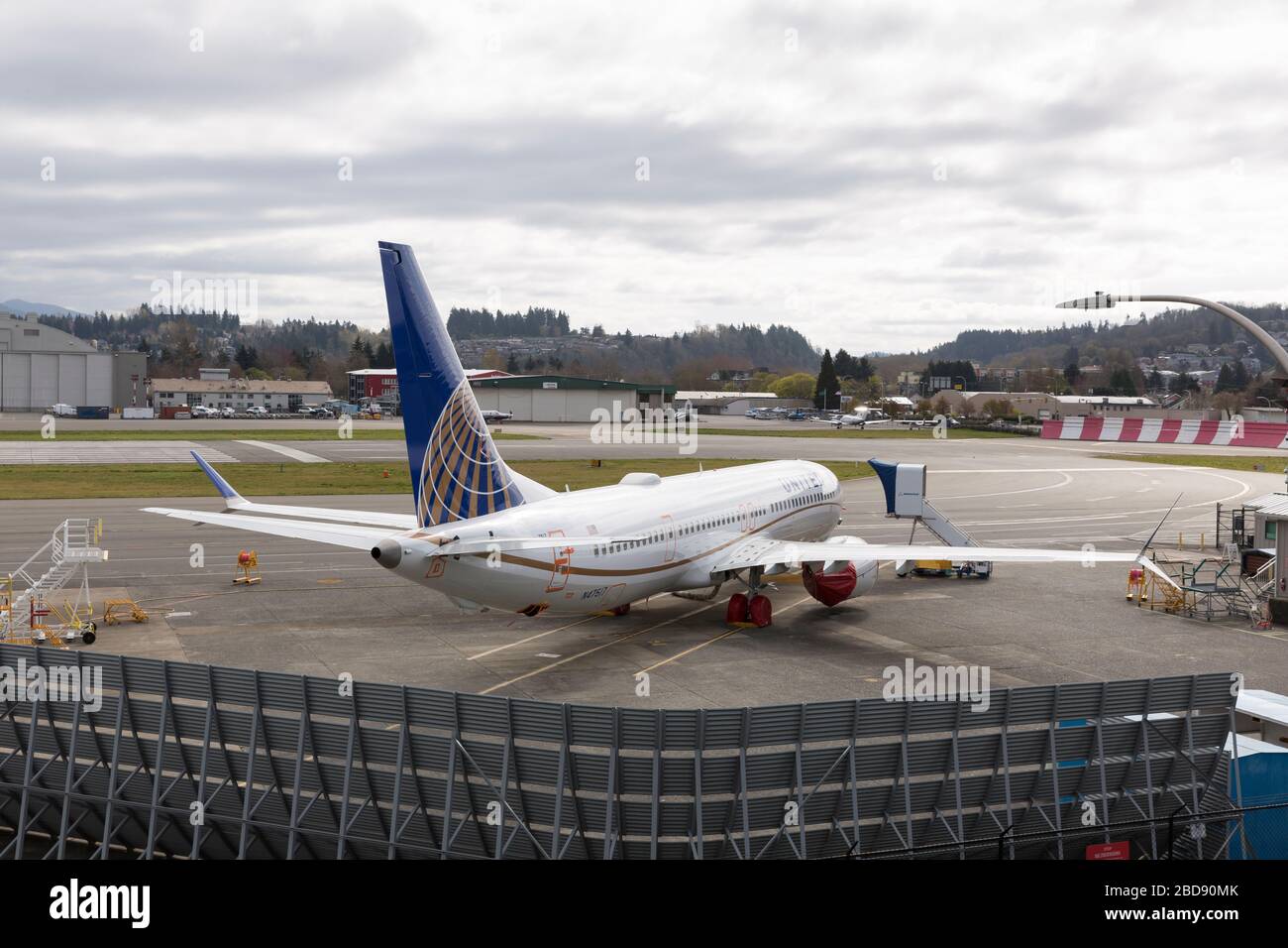 Max airplane hi-res stock photography and images - Alamy