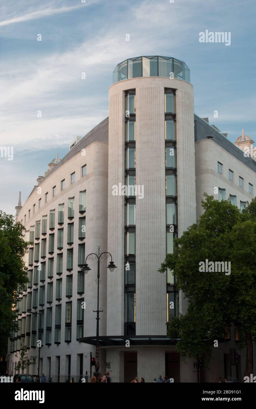 Portland Stone Modern Architecture Detail ME London Hotel, Strand ...