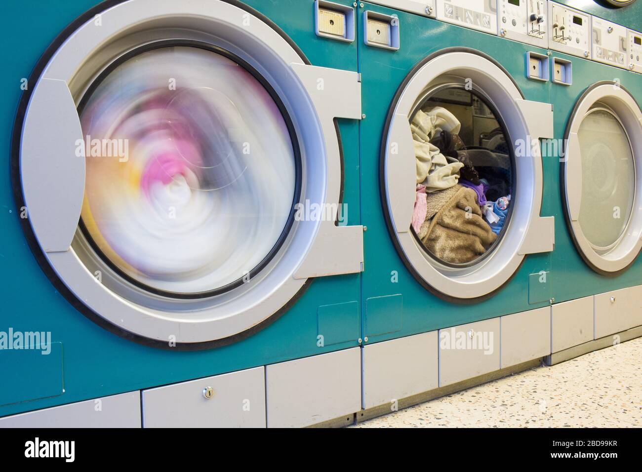 Laundrette london hi-res stock photography and images - Alamy