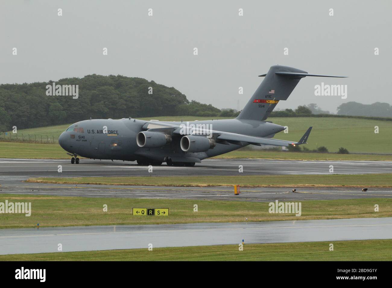 452nd air mobility wing hi-res stock photography and images - Alamy