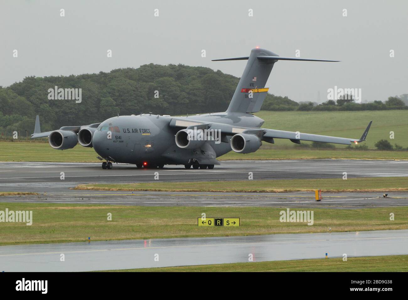 452nd air mobility wing hi-res stock photography and images - Alamy