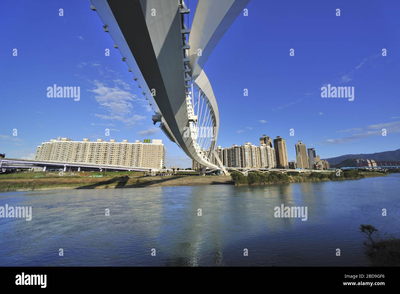 Yangguang bridge hi-res stock photography and images - Alamy