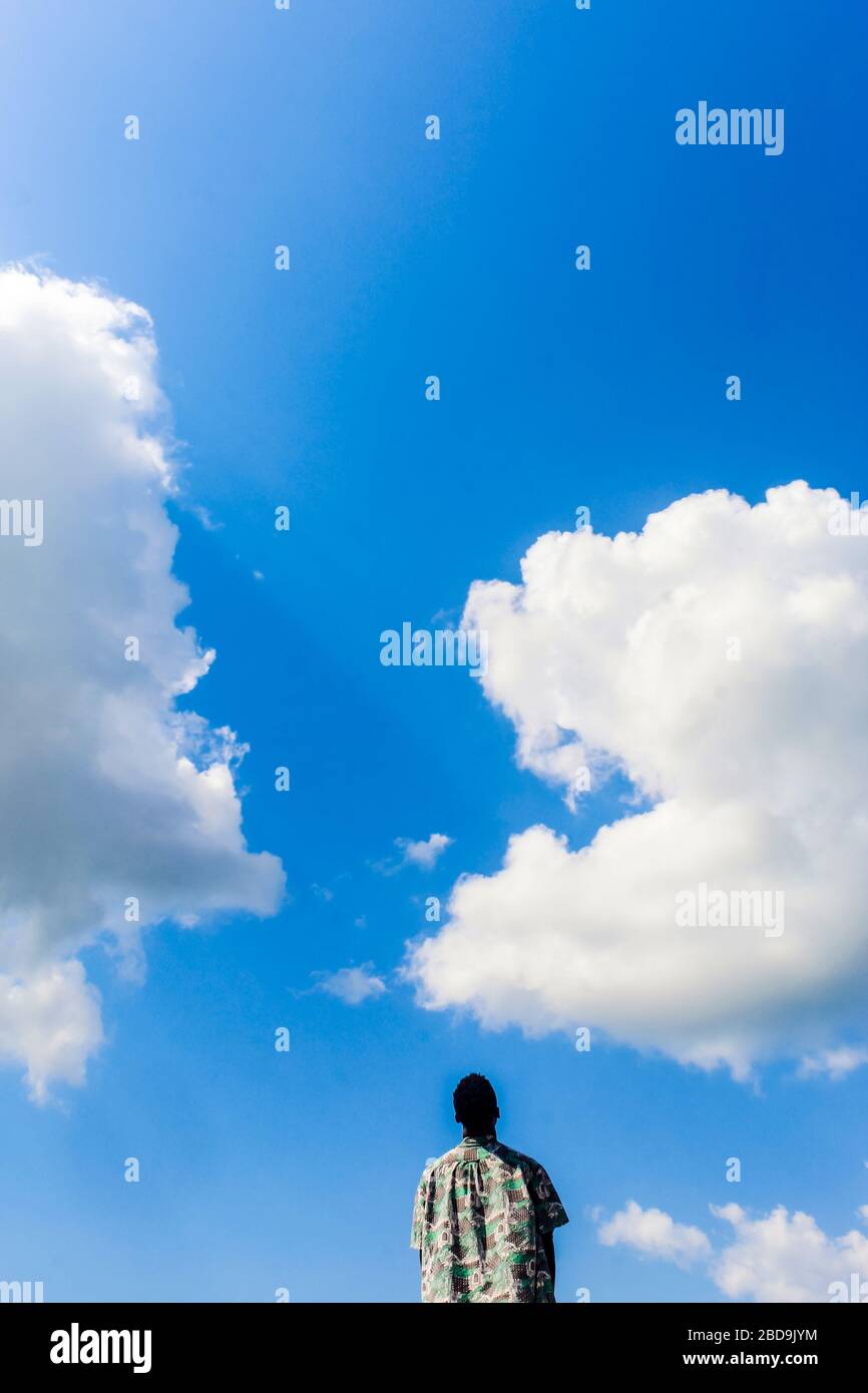 Nigeria people shouting hi-res stock photography and images - Alamy